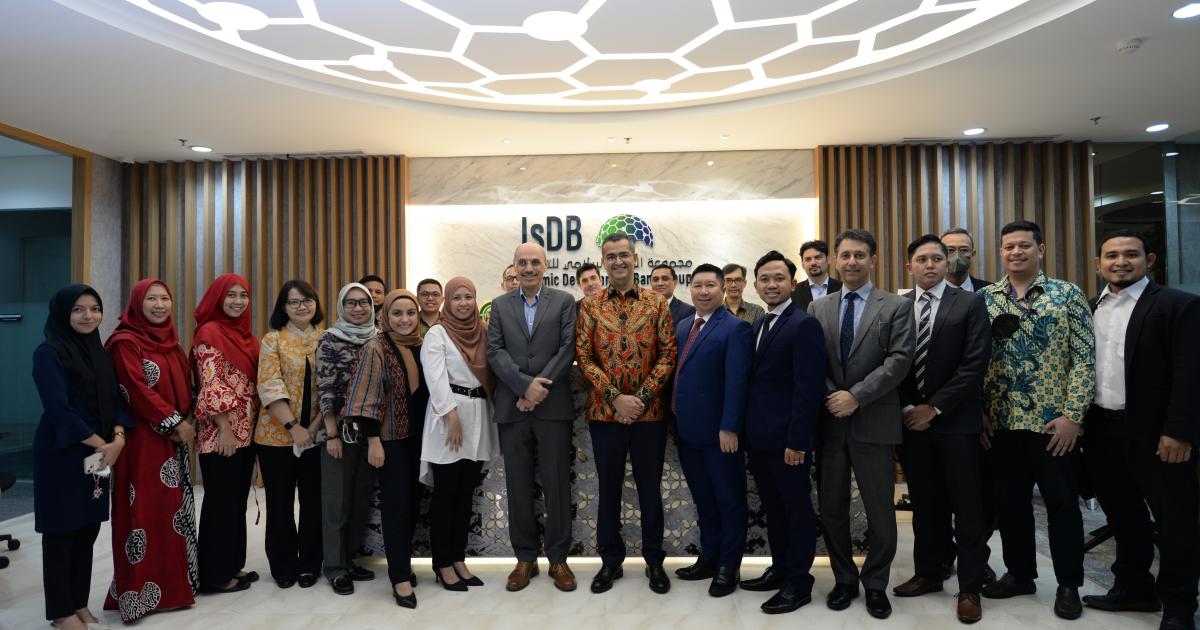 Team | Regional Hub Indonesia | IsDB