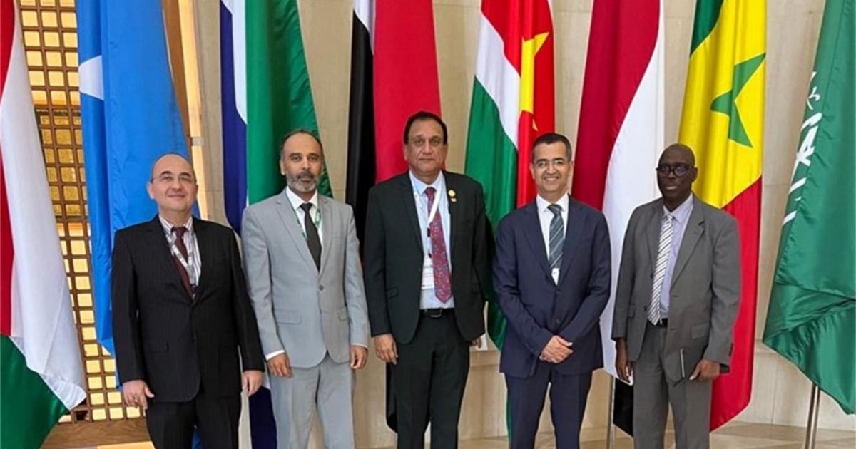 Suriname Minister of Education, Science and Culture Visits IsDB HQs ...